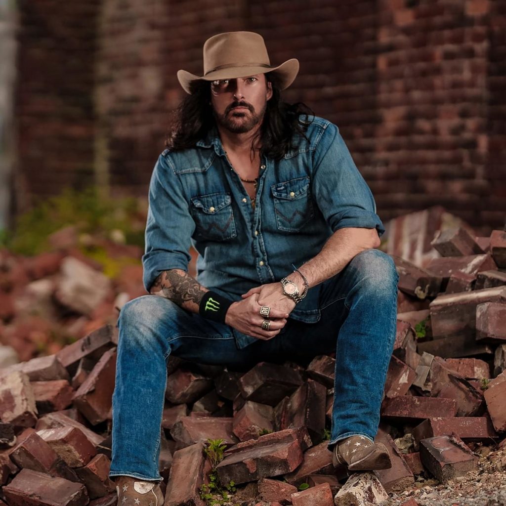 Cowboy Luau: Country Music Festival at Poconos Park